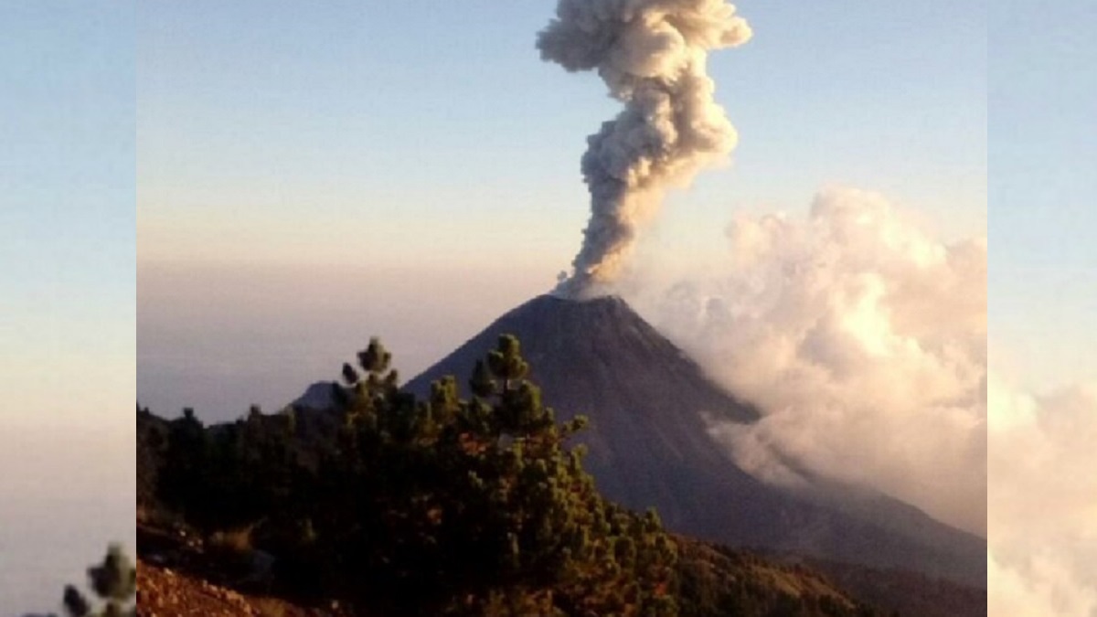 Volcán de Colima inicia nueva fase eruptiva – Telemundo Phoenix/Tucson
