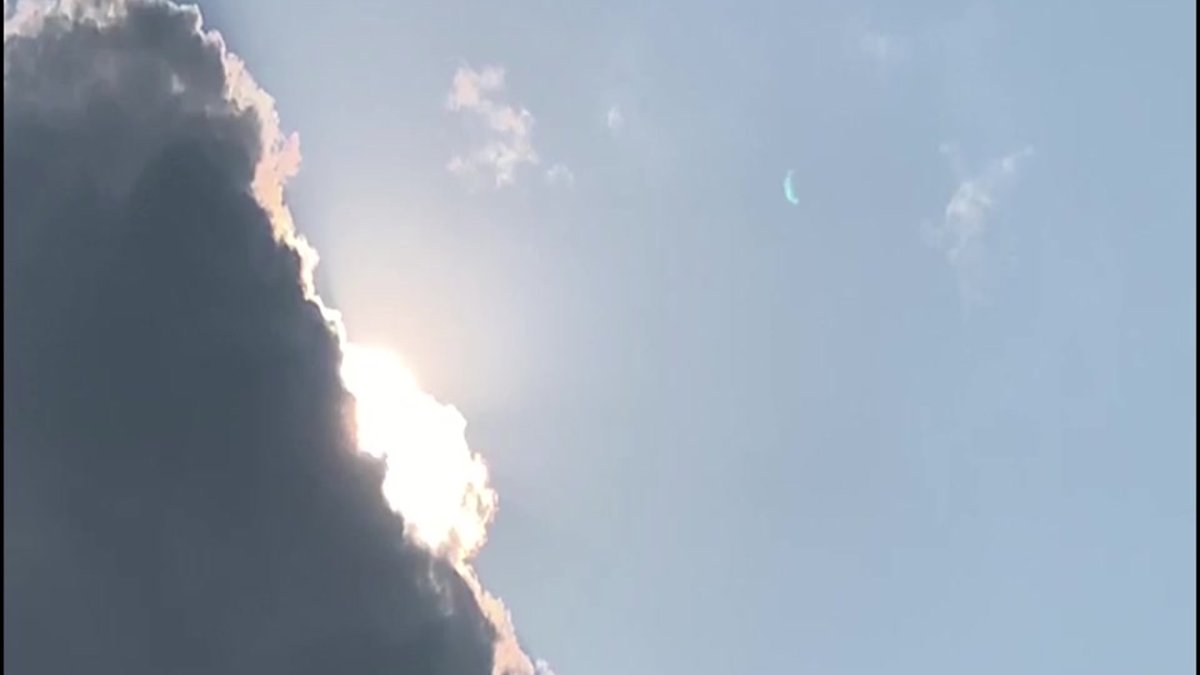 Humo de incendio en California provoca neblina, sol y luna ‘rojos’ en ...