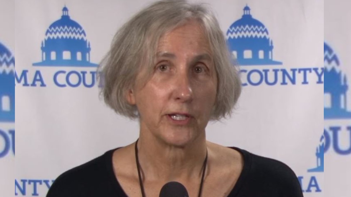 Directora del Departamento de Salud del Condado de Pima da positivo por ...