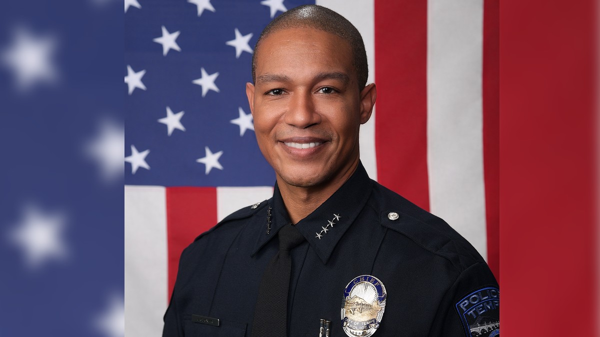 Hobbs nombra a Jeffrey Glover nuevo director de DPS – Telemundo Phoenix ...