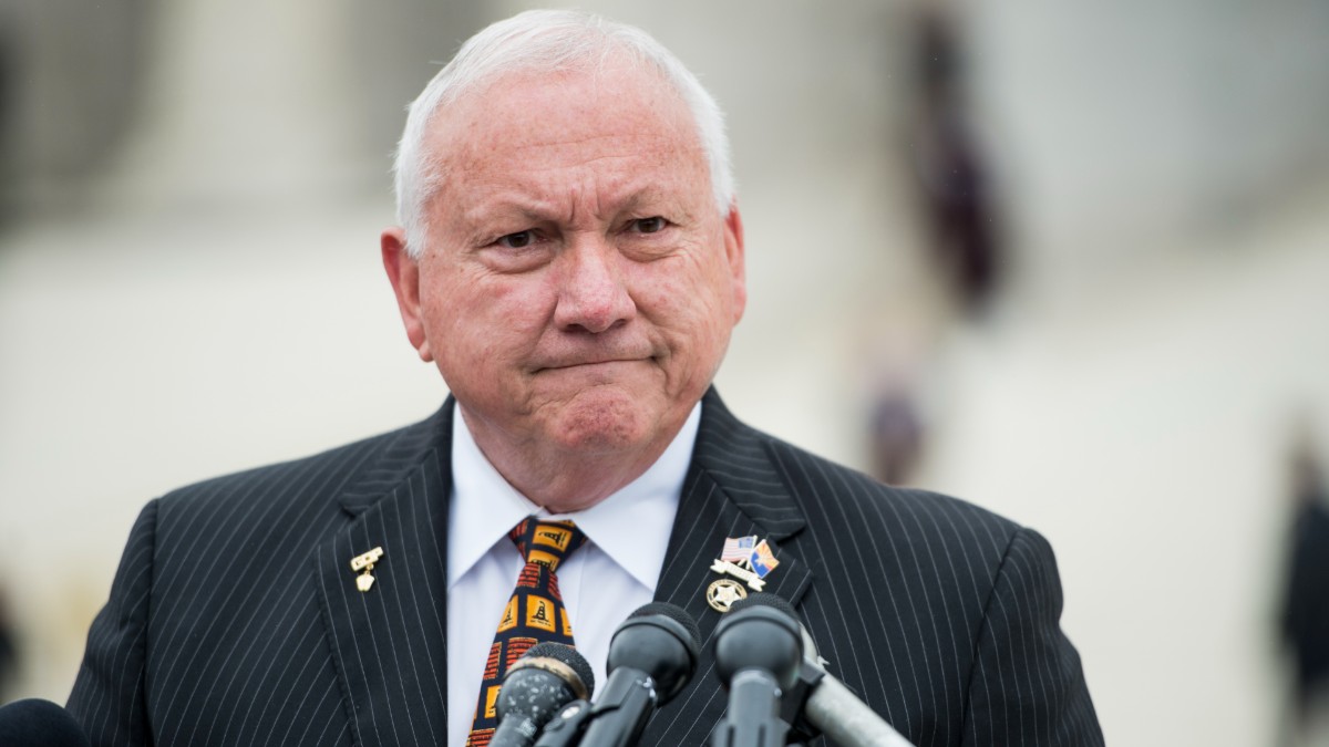 El exsenador estatal y autor de la SB1070 Russell Pearce muere a los 75 ...