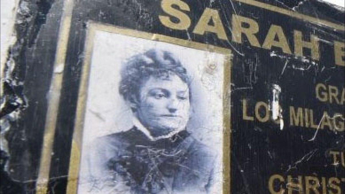 La leyenda de Sarah Hellen, la mujer vampiro – Telemundo Phoenix/Tucson