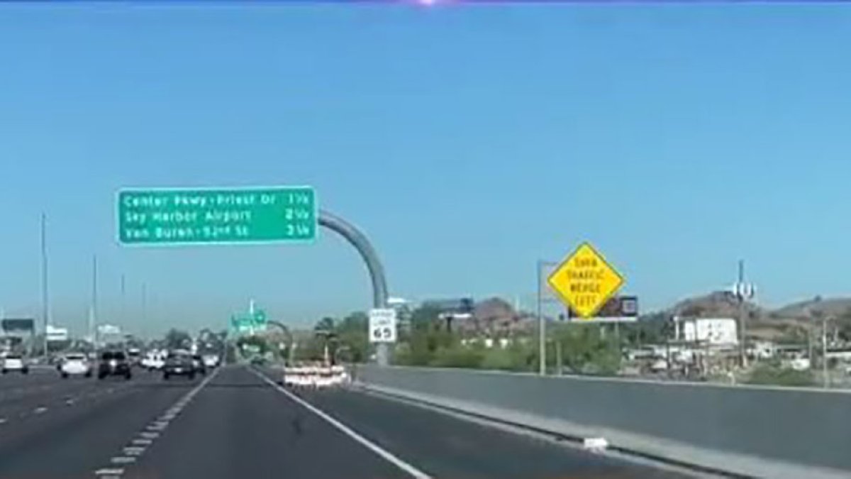 Arizona: Muere un conductor tras una colisión en el Loop 202 ...