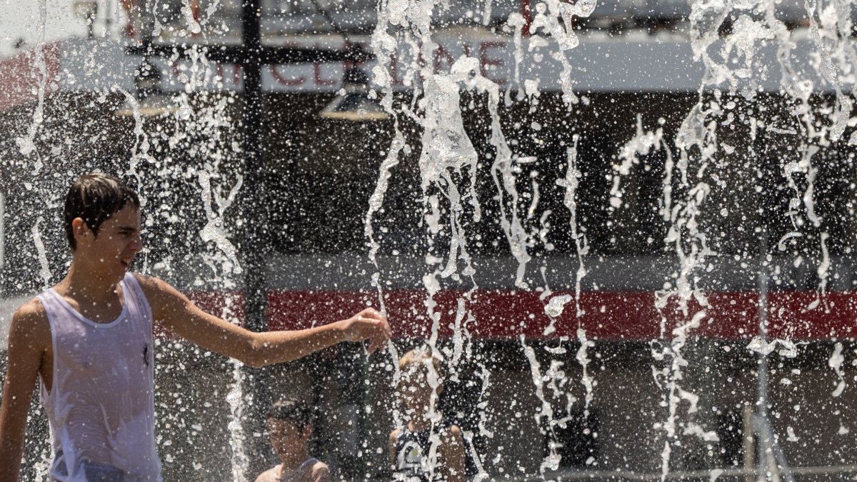 Estados Unidos: ola de calor afecta el noreste – Telemundo Phoenix/Tucson