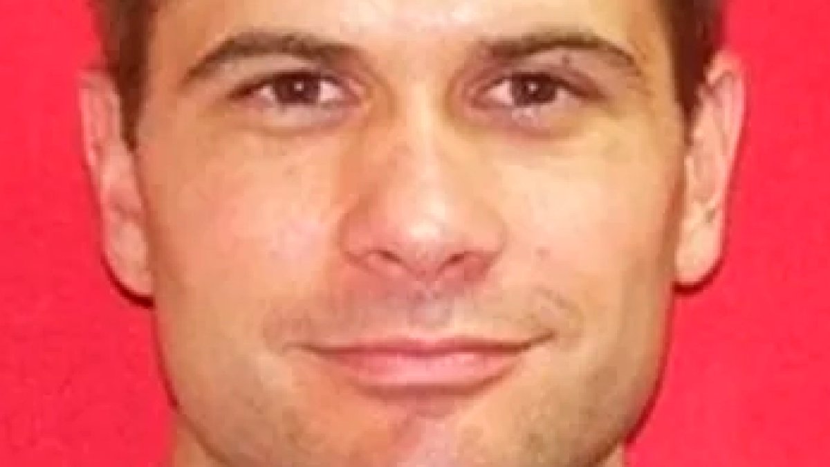 Condenan a exoficial de la CIA por drogar y abusar de mujeres ...