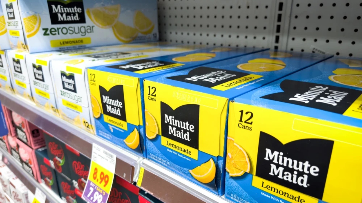 Coca Cola retira miles de cajas de limonada sin azúcar – Telemundo ...