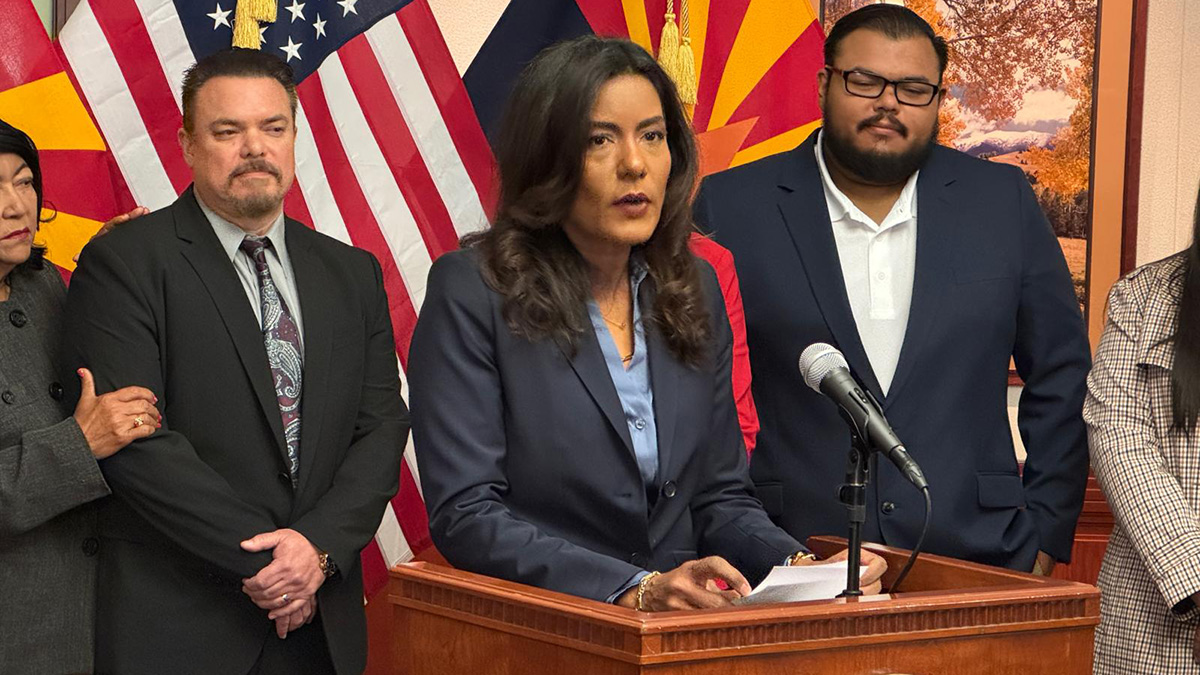 Nombran a María Elena Cruz jueza de la Corte Suprema de Arizona ...