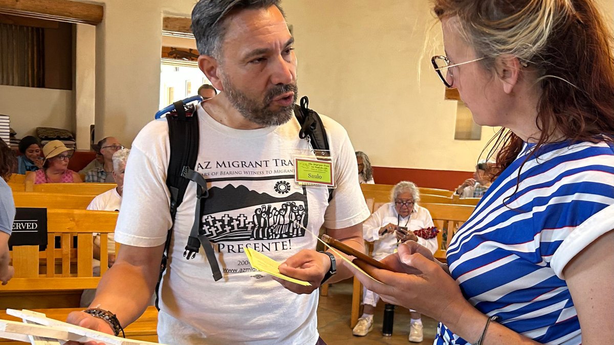 Caminata migrante de Sonora a Arizona honrará a 8,000 fallecidos ...