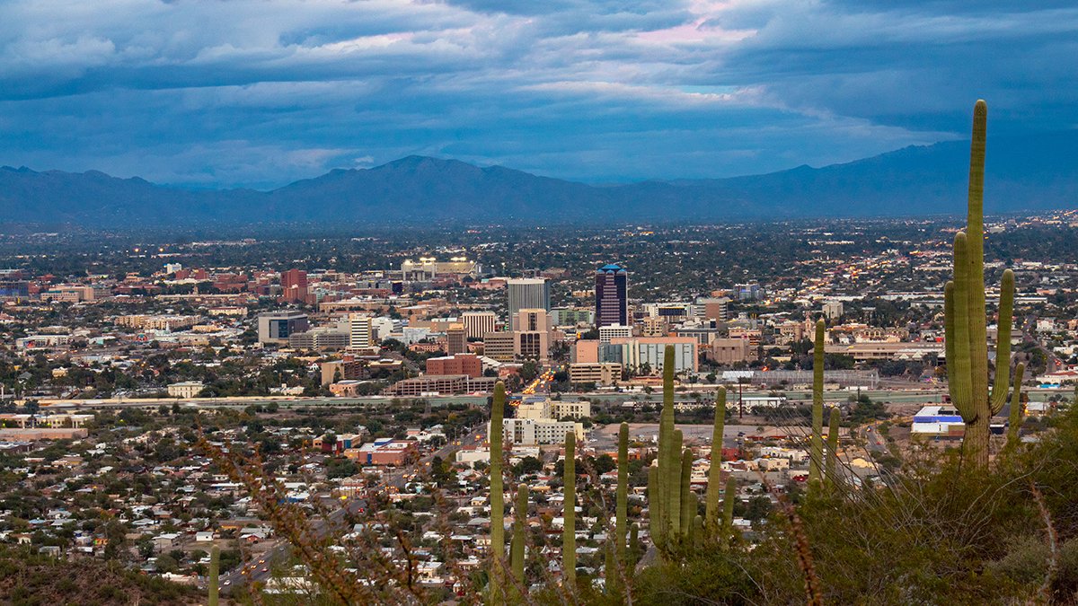 Arizona: emiten alerta por posible persona armada en Tumamoc Hill ...